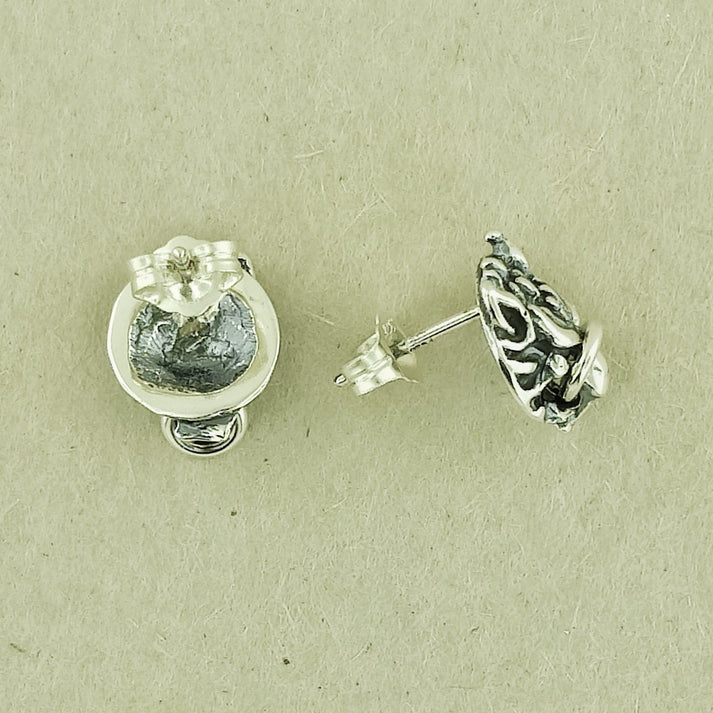 Final Fantasy 7 Fenrir Wolf Stud Earrings in Sterling Silver – Le ...