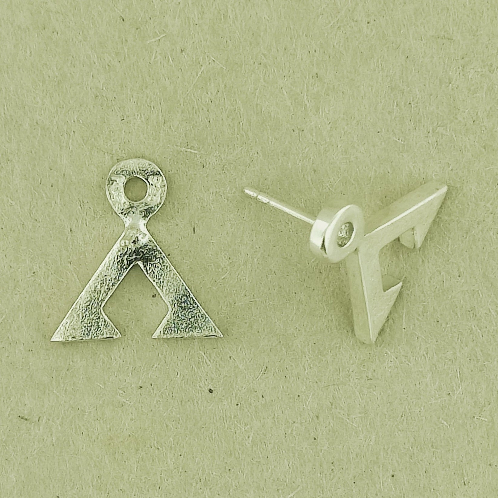 Stargate Earth Symbol Earrings in Sterling Silver – Le Dragon Argenté